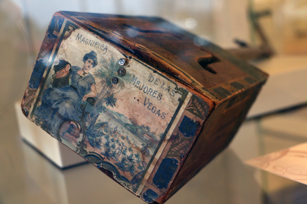 New exhibit features primitive cigar box instruments – The Evelyn ...